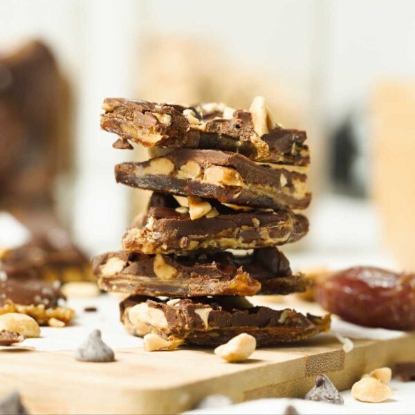 BEST TASTING Snickers-Inspired Date Bark Recipe w/ Peanuts